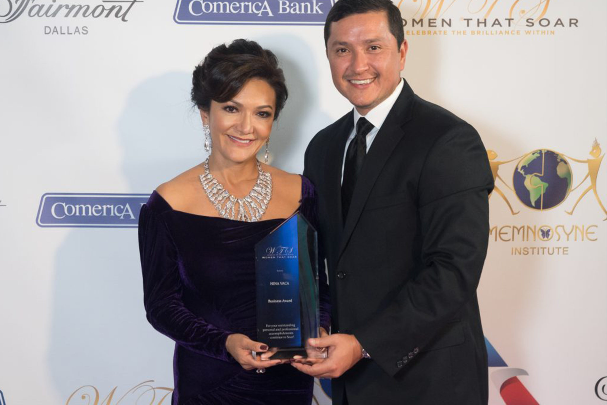 Nina Vaca Honored with 2016 Women That Soar Business Award - Pinnacle Group
